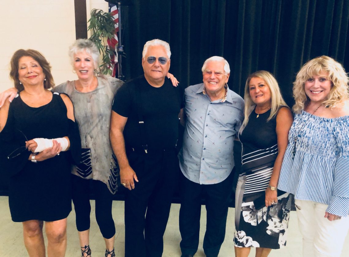 Duprees: Legendary Band Through the Years - Hooked On Everything